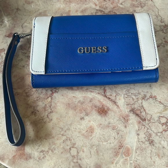 Guess | Bags | Nwotwomans Guess Blue And White Wristlet Wallet With ...